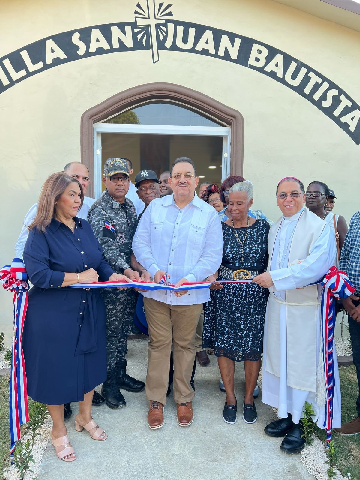 Senador Cristóbal Castillo deja inaugurada la "Capilla San Juan ...