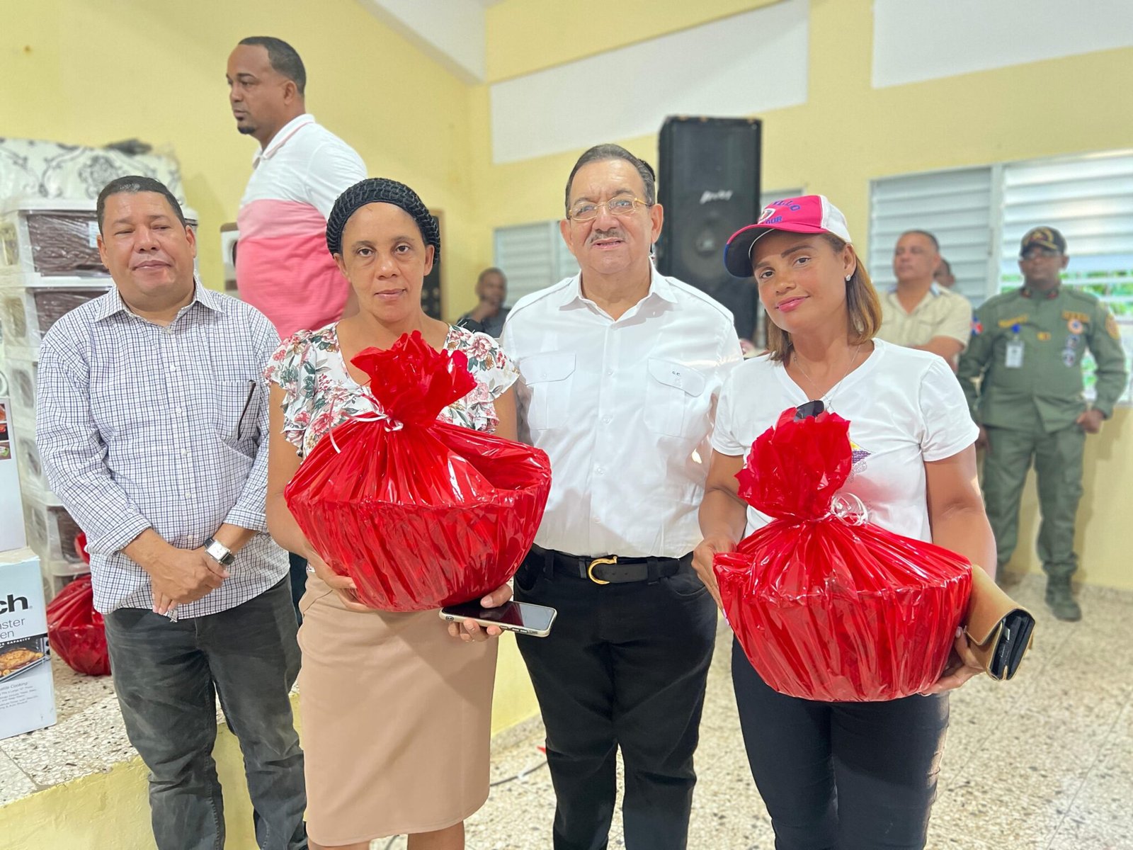 Senador Cristóbal Castillo celebra cuatro masivos encuentros por el ...